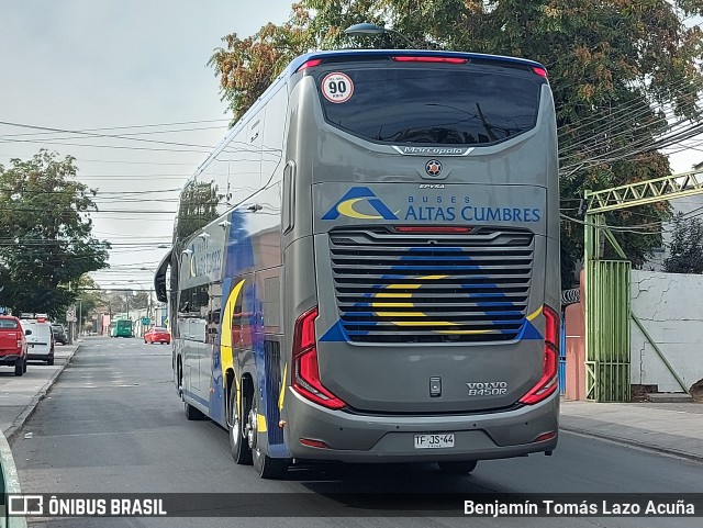 Buses Altas Cumbres TFJS44 em Estación Central por Benjamín Tomás Lazo ...
